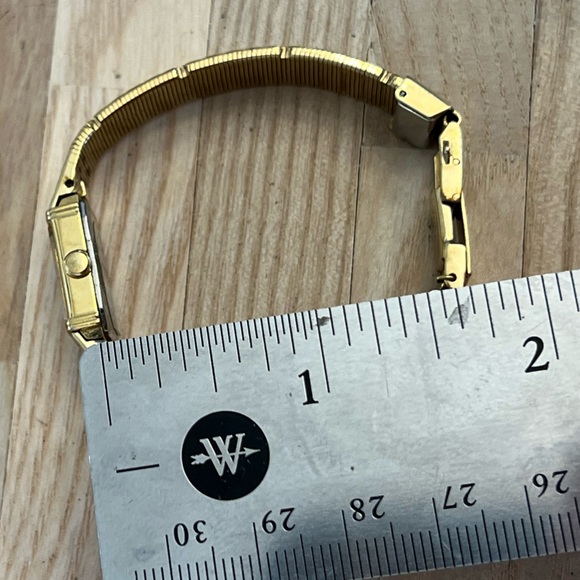 Seiko | Accessories | Seiko Ladies Watch Vintage Striped Gold Tone Bracelet And Dial | Poshmark